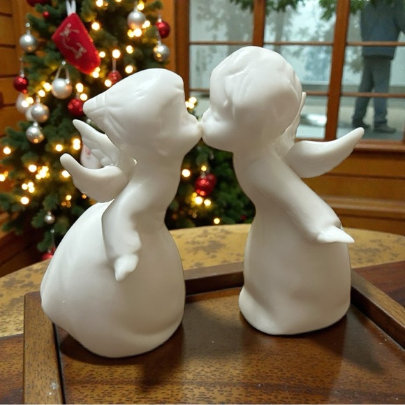 napco | Accents | Vtg Porcelain Bisque Kissing Angels Figurines Boy ...